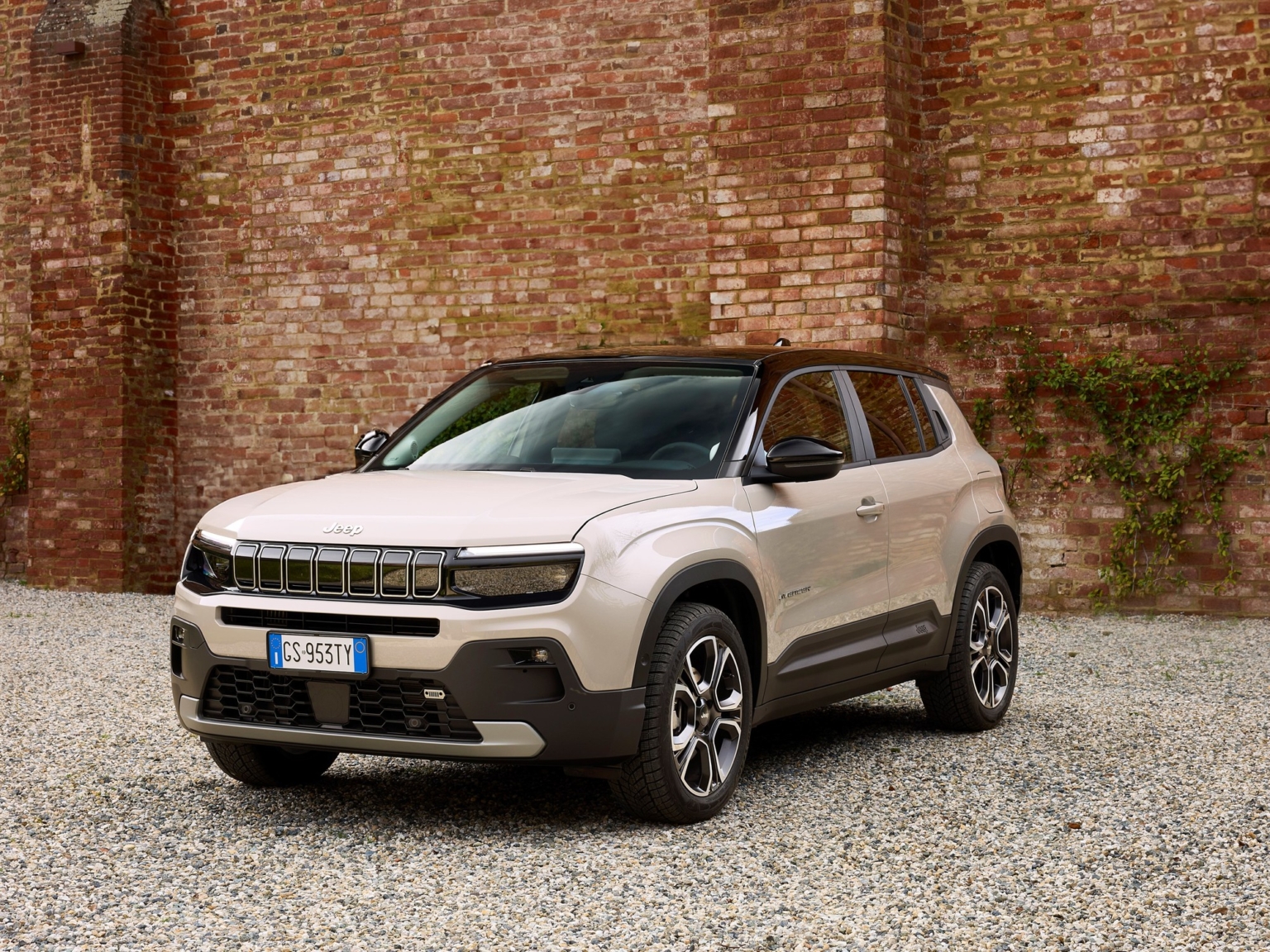 Lanzamientos 2026: llegan Suzuki Swift híbrido, Jeep Avenger, nueva ...